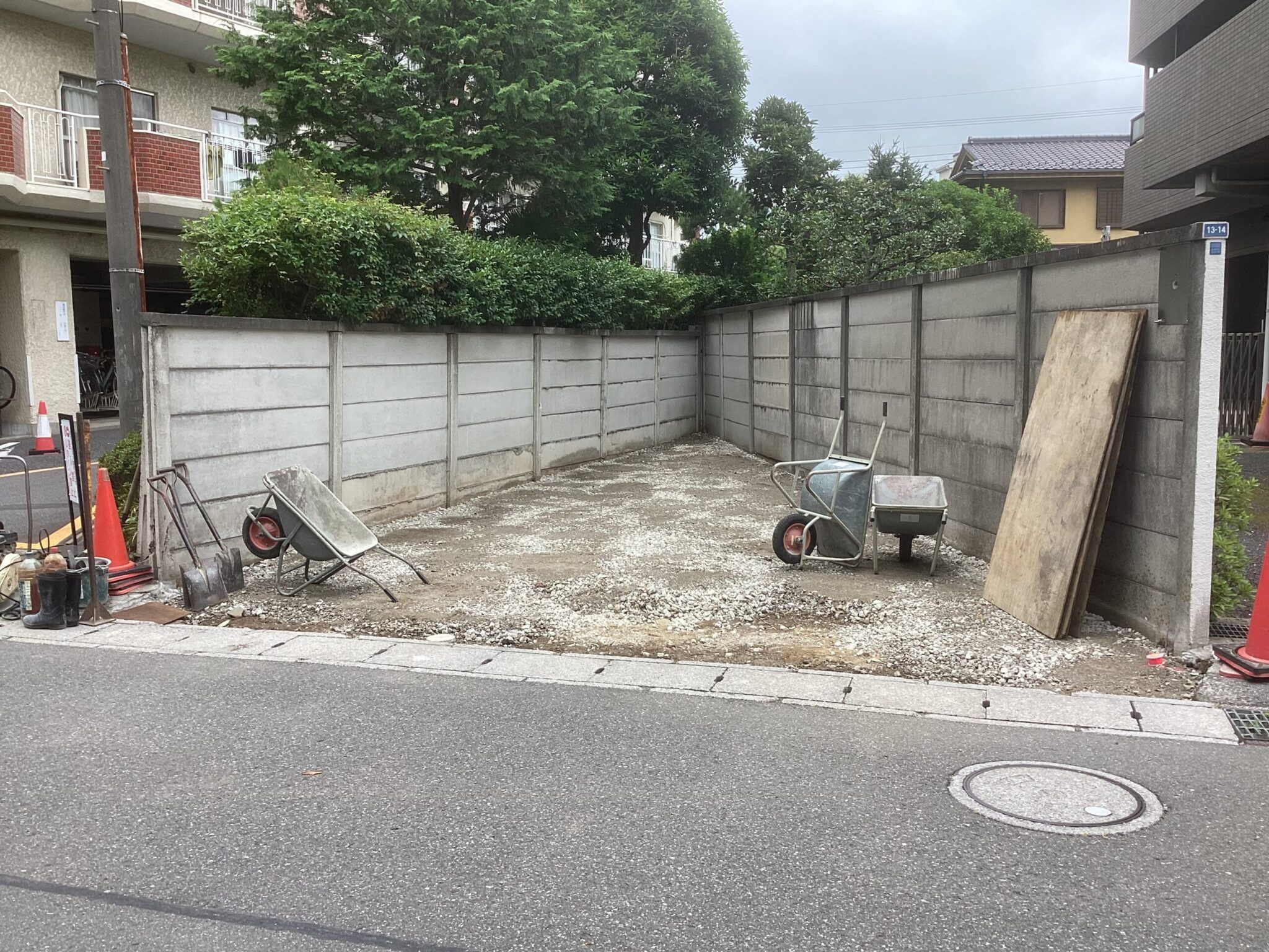 アスファルト舗装工事 | 市川市の工務店DAISHU｜二世帯住宅もお任せください｜自然素材・高耐震・高断熱の注文住宅