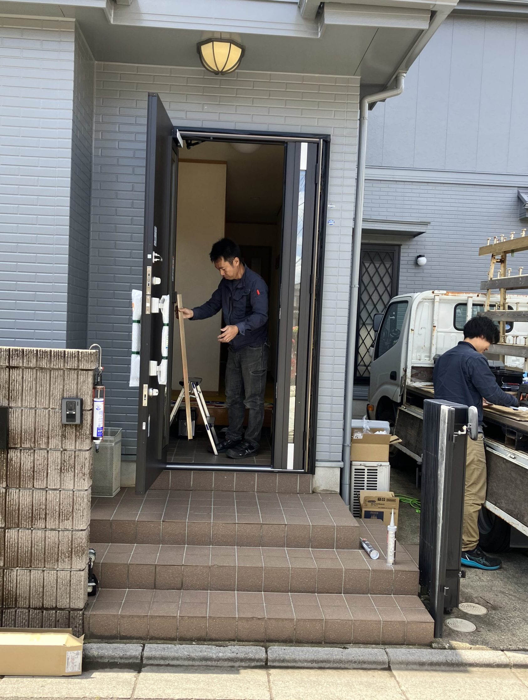 鎌ヶ谷市でリフォーム・玄関カバー工事 | 市川市の工務店DAISHU｜二世帯住宅もお任せください｜自然素材・高耐震・高断熱の注文住宅