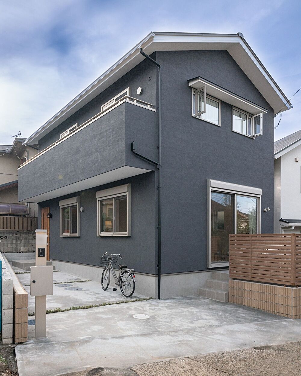 市川市 A様邸お引渡し おめでとうございます | 市川市の工務店DAISHU｜二世帯住宅もお任せください｜自然素材・高耐震・高断熱の注文住宅